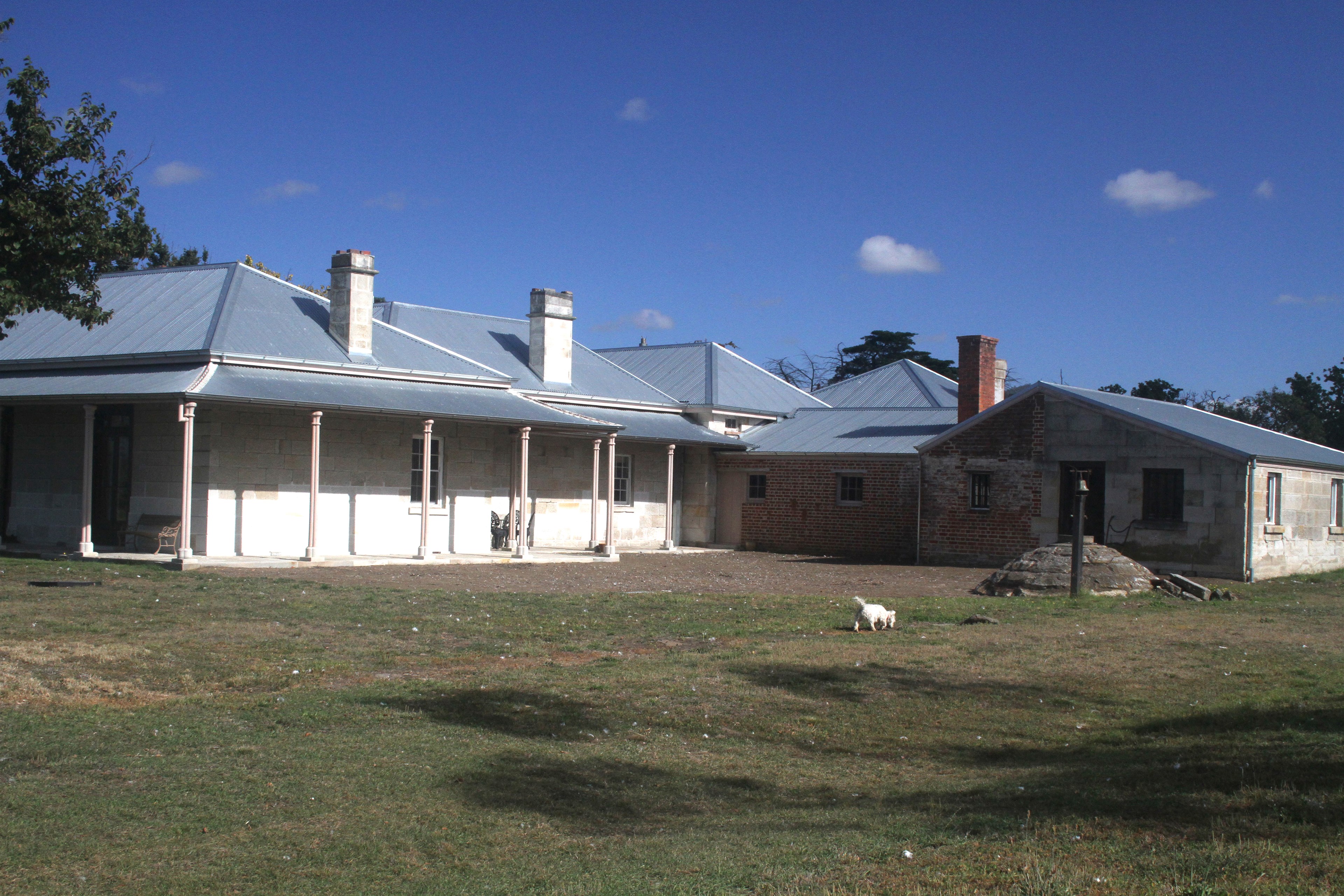 Locations Hub - Shene Stable - house